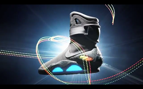 Video: Nike MAG 2011 | Sidewalk Hustle